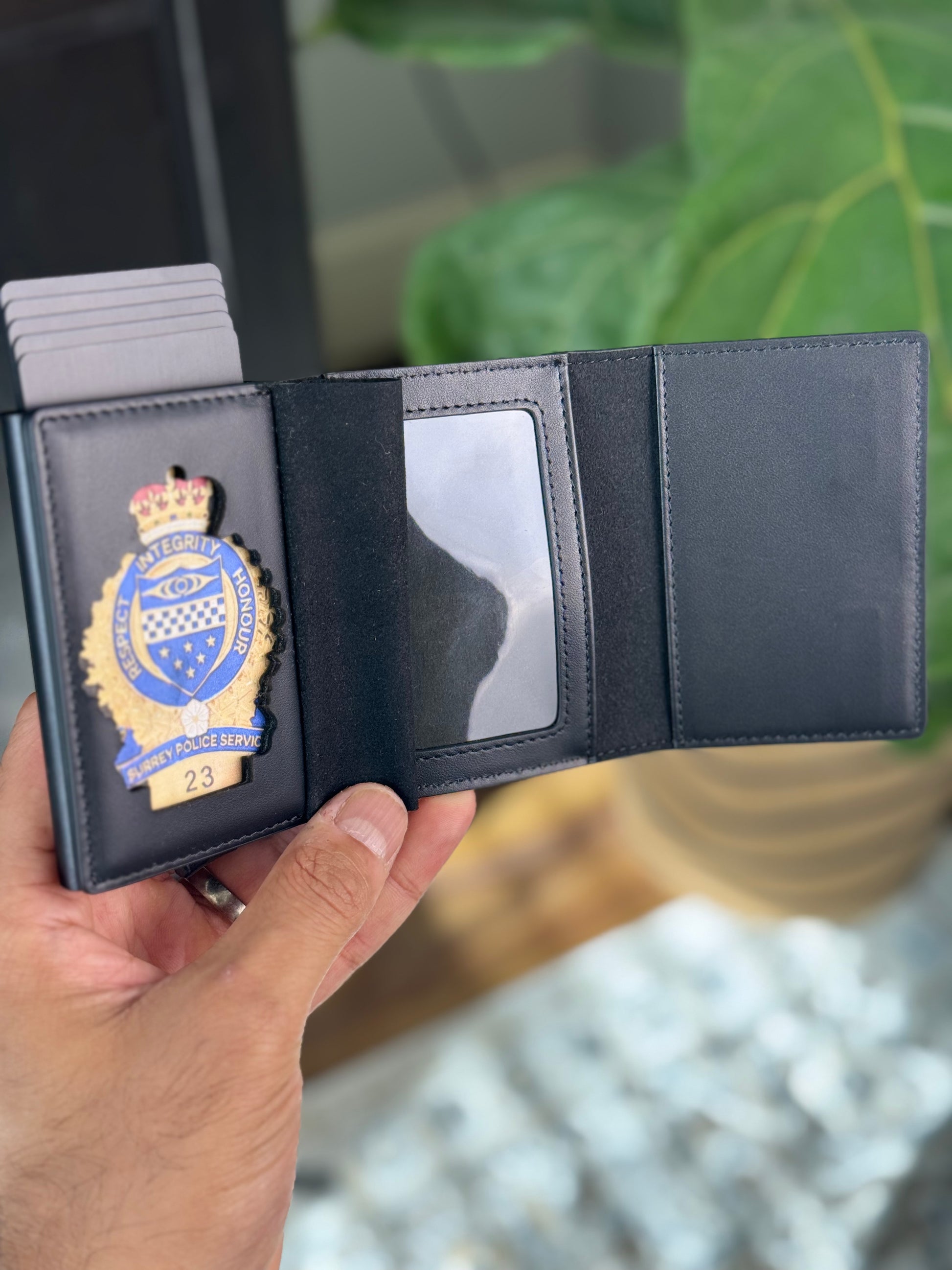 The Original Badge Wallet - Fits the Surrey Police Service Badge ...